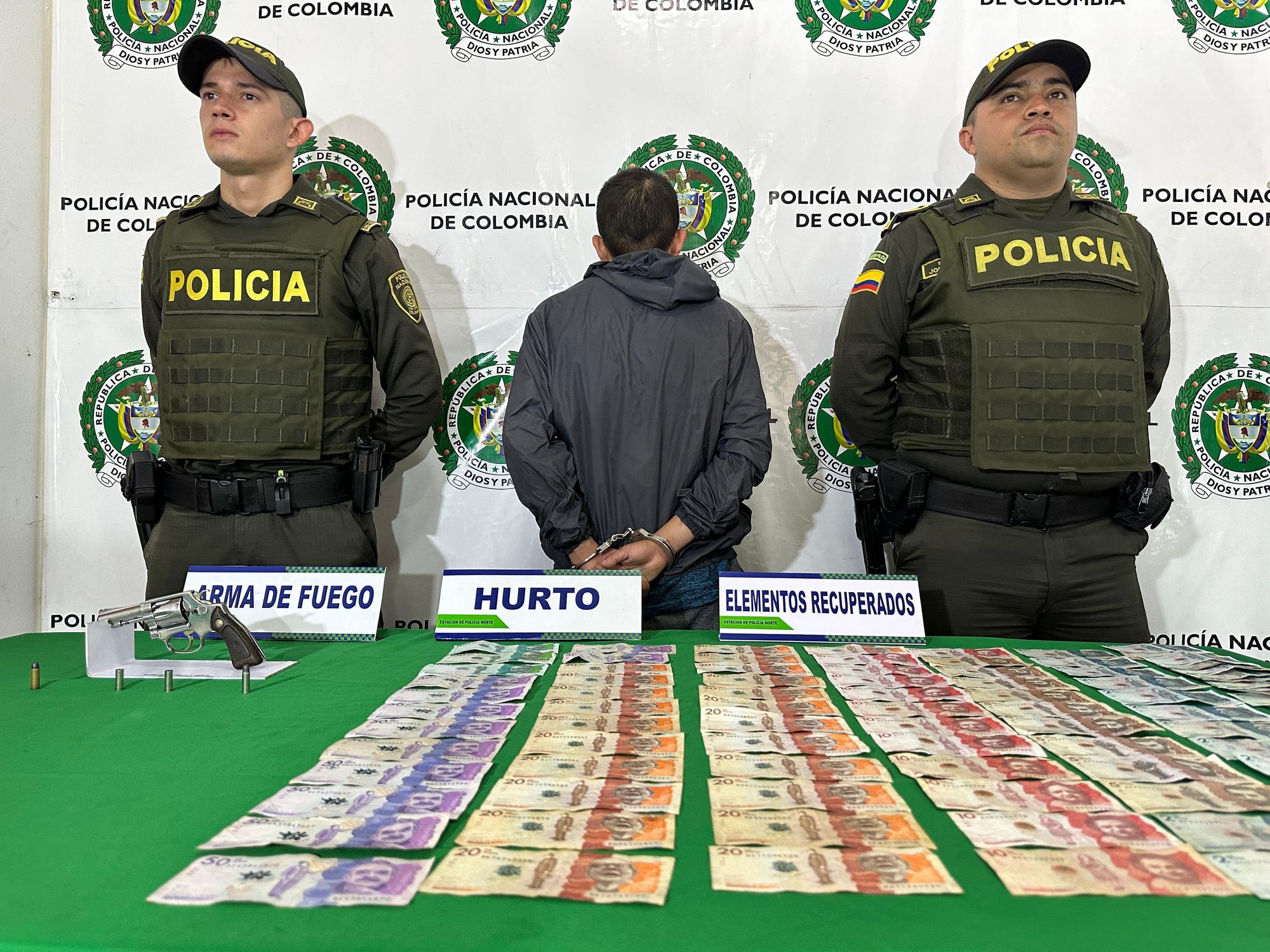 Hampón por poco se hace la navidad en el barrio Puerto Rico