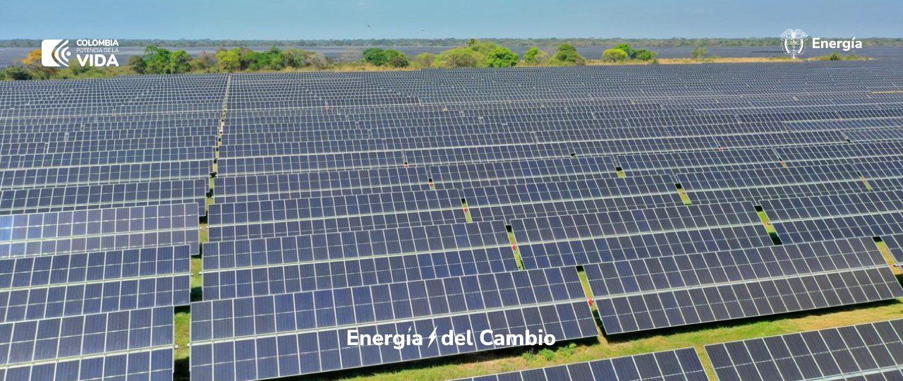 Gobierno inauguró el parque de energía solar más grande de Colombia ...