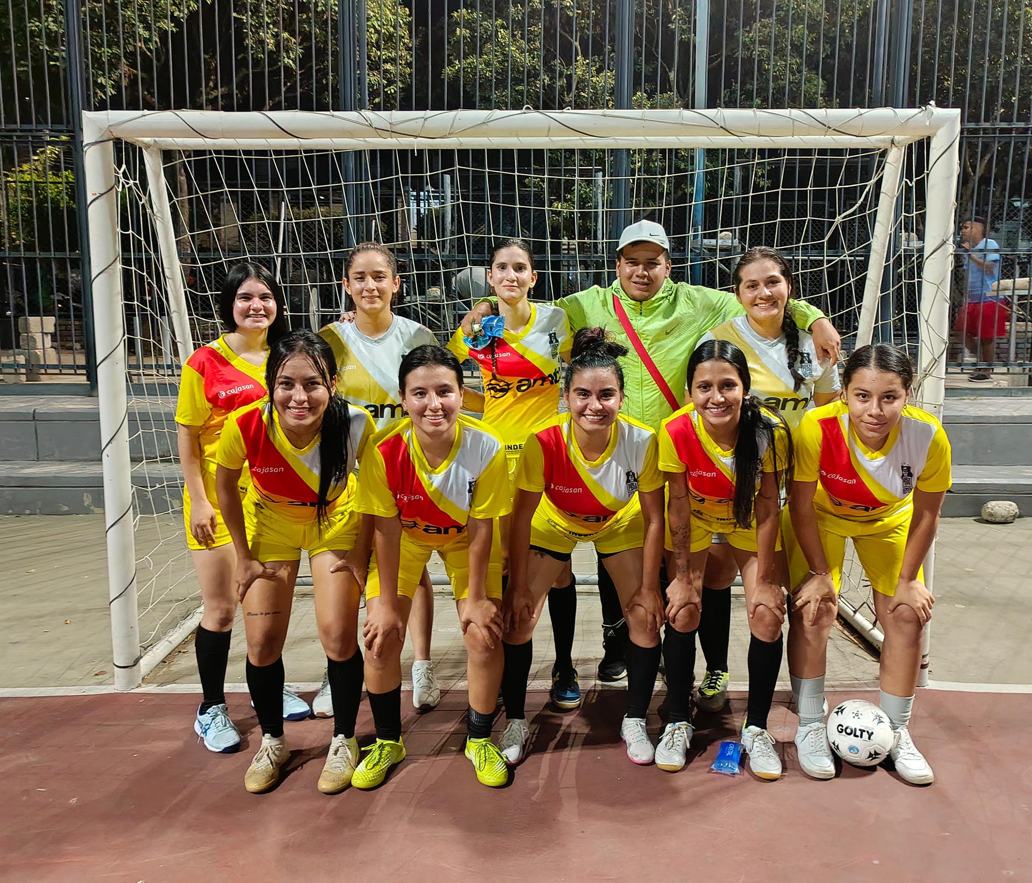 Primer Torneo 48 horas de Microfútbol Femenino