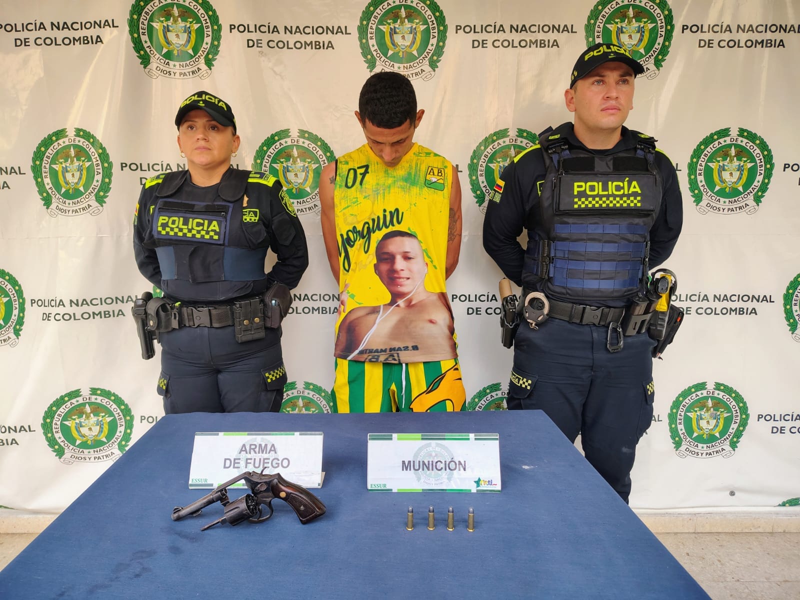 'Ovejo' salió trasquilado, lo capturó la policía